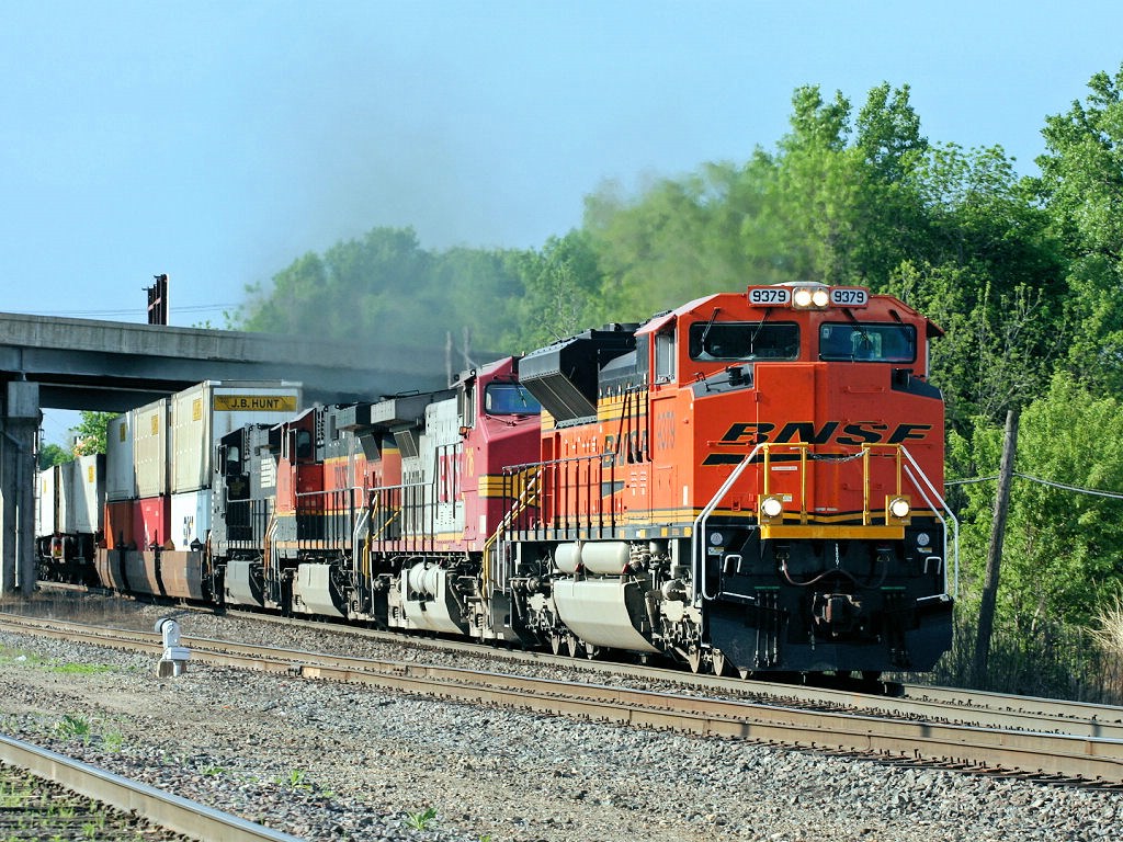 BNSF 9379